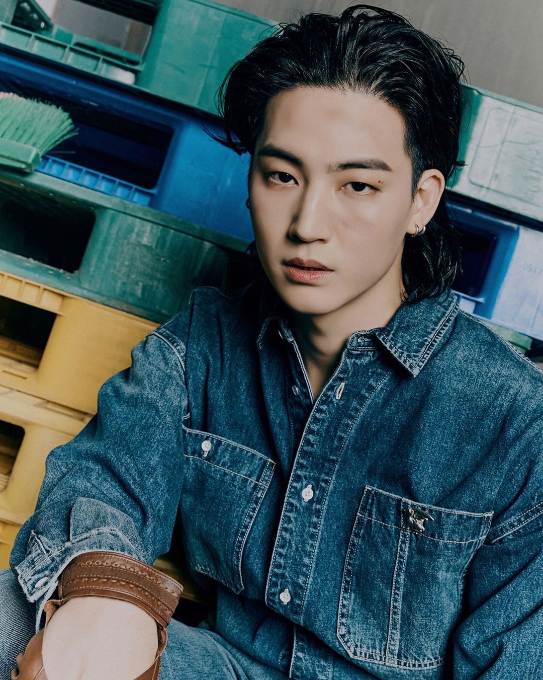 GOT7队长JAY B认与美妆网红热恋中！女方大他1岁 | WOAH.MY