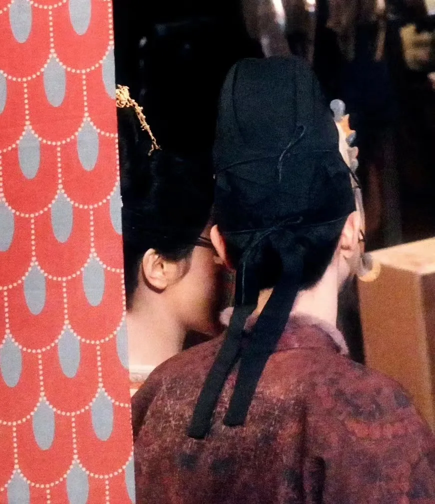 《国色芳华》李现为杨紫戴面具路透曝光！CP感超强网呼太好磕 | WOAH.MY